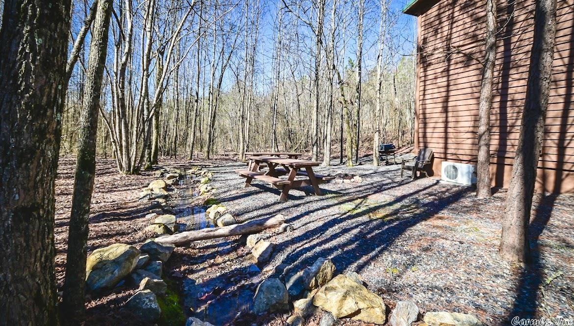 Wolf Pen Gap Cabins - Sleepy Bear Lodge - Cabins in Wolf Pen Gap